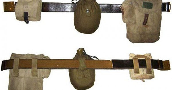 Soviet Union soldier kit: belt + flask + 2 carry bags